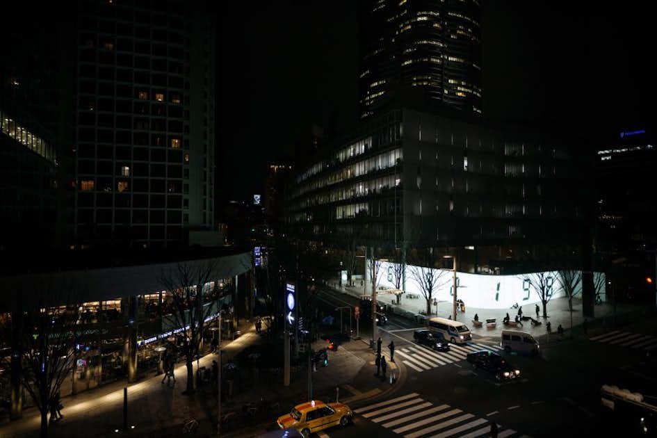 宮島達男の《Counter Void》が再点灯。六本木の街で「生と死」を考える3日間｜画像ギャラリー 5 / 5｜美術手帖