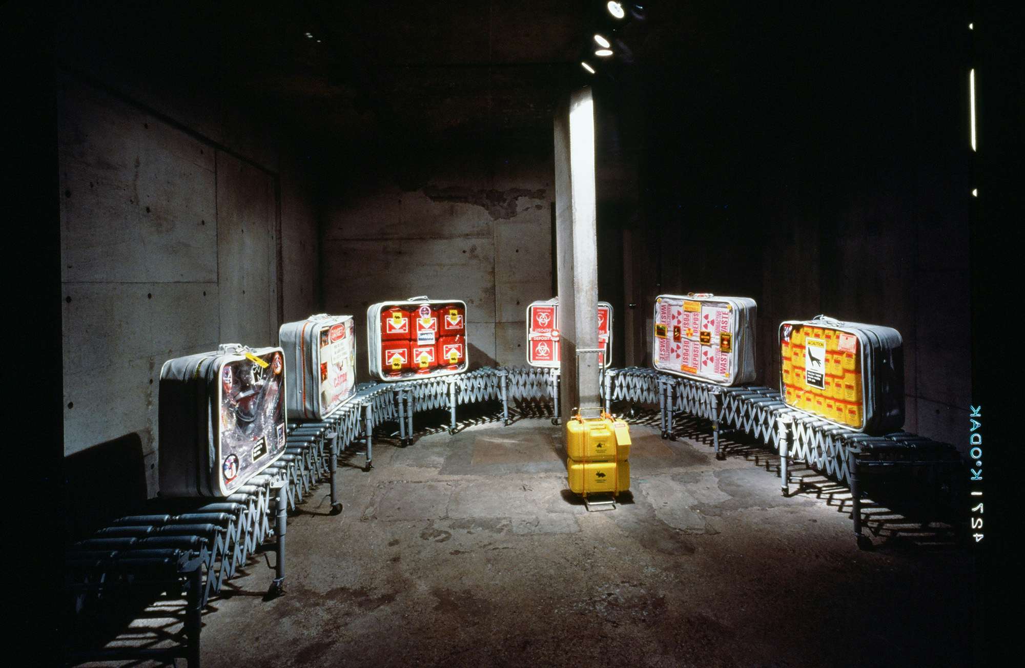 √K Contemporaryで「MIKAMI MEME 2025｜三上晴子と創造のミーム」が開催。飴屋法水や毛利悠子らが参加｜美術手帖