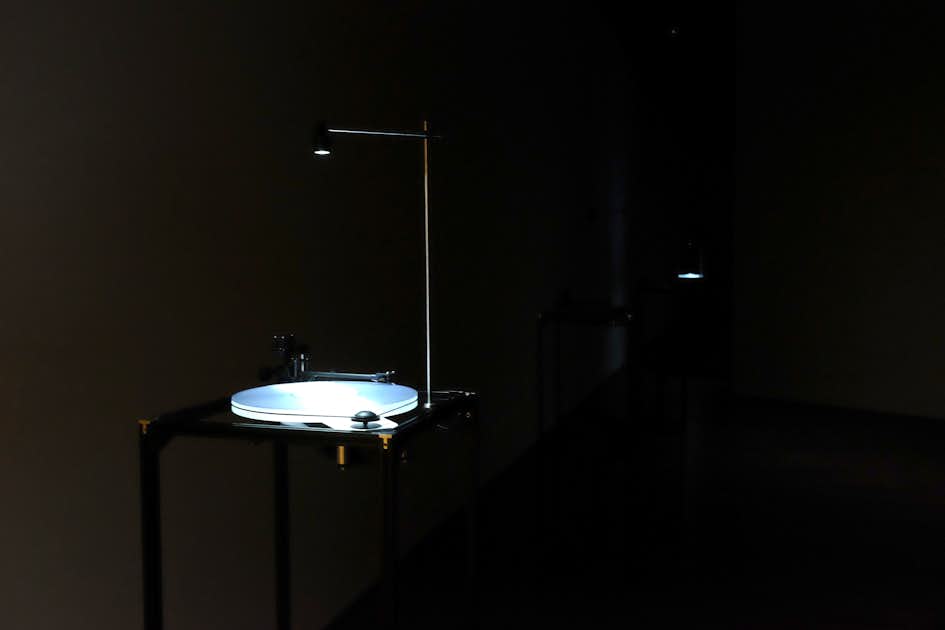 2020年代のダムタイプが描く航路。「ダムタイプ｜2022: remap」をアーティゾン美術館で見る｜画像ギャラリー 12 / 15｜美術手帖