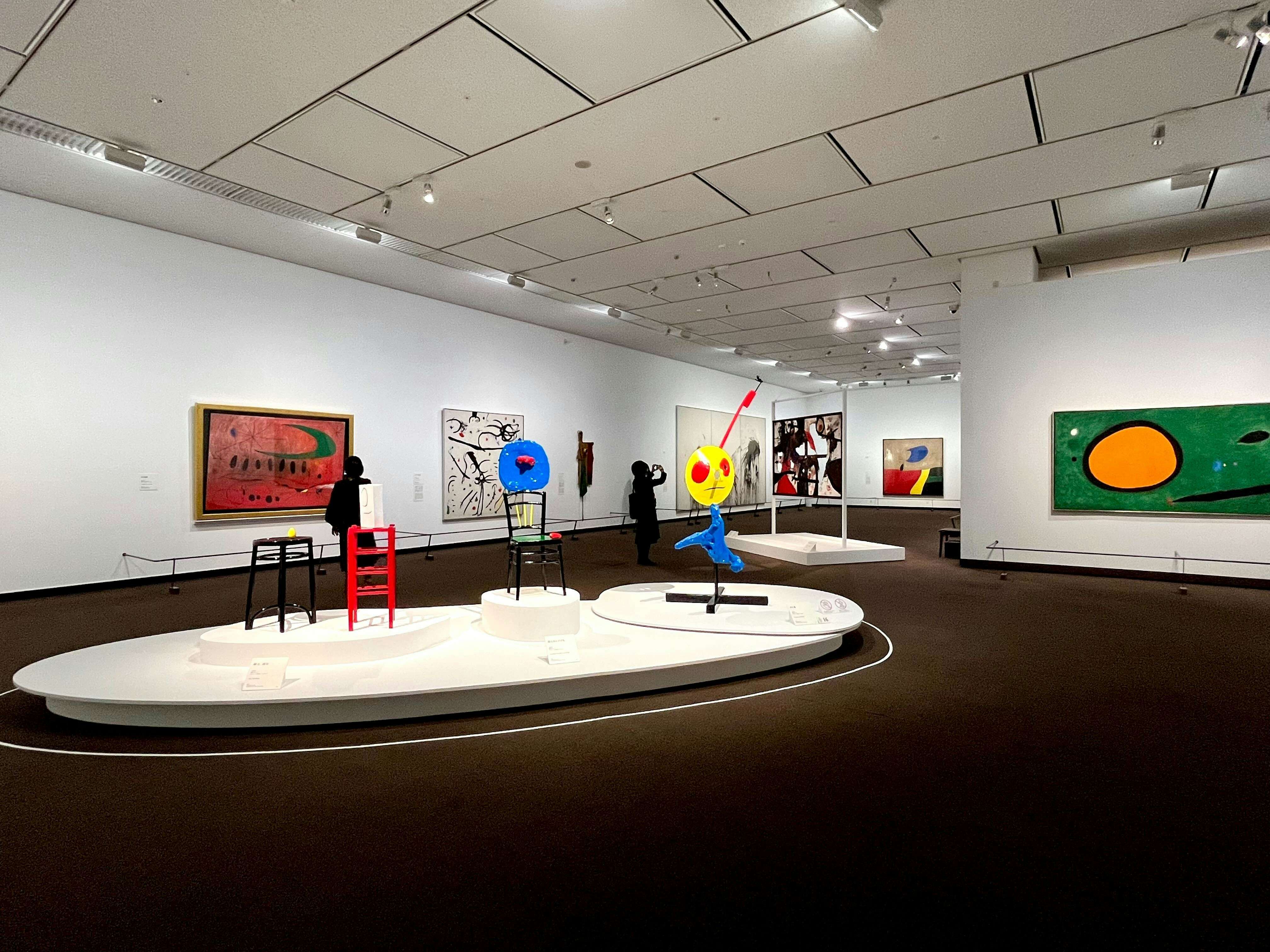 東京都美術館の「ミロ展」でキッズデーを開催。3月31日は小学生以下の子供と保護者のみの鑑賞日｜美術手帖